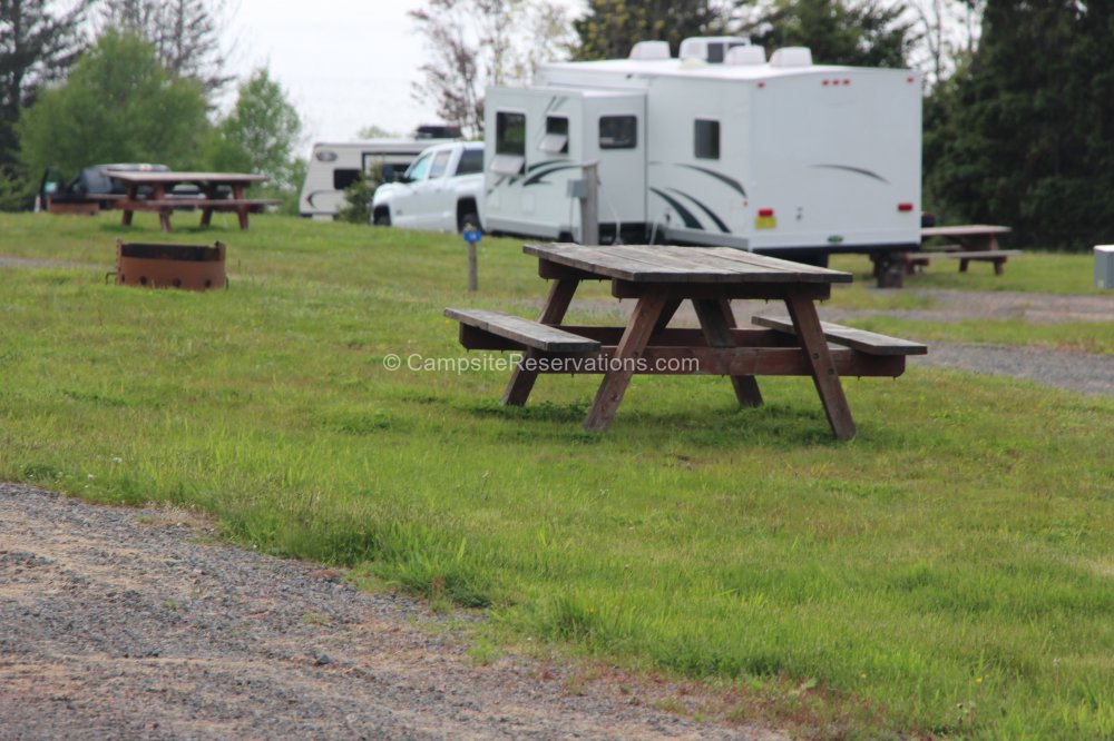 Campsite 10 in Five Islands Provincial Park Campground at Five Islands ...